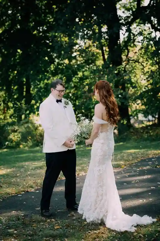 Philadelphia Area Weddings | Curtis Arboretum | Maddy & Twardy